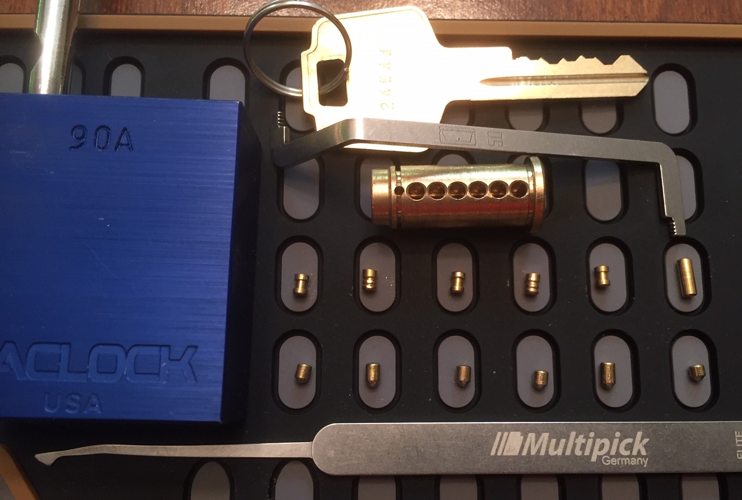 PACLOCK 90A & 90A-PRO Padlocks Reviewed - LockJudge